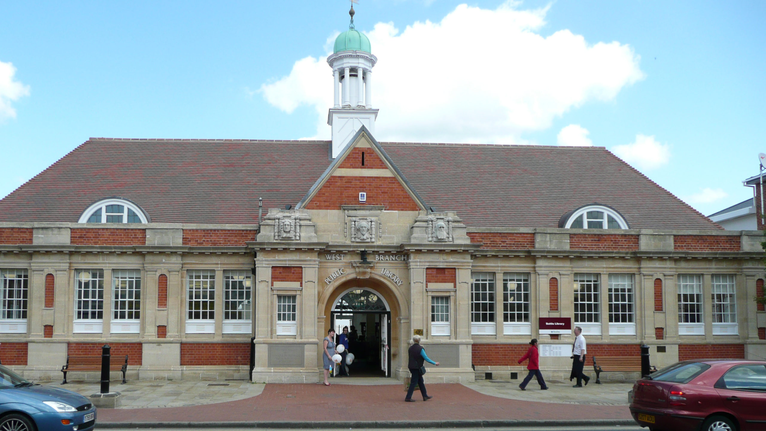 The Battle Library - Reading - Edgington Spink Hyne